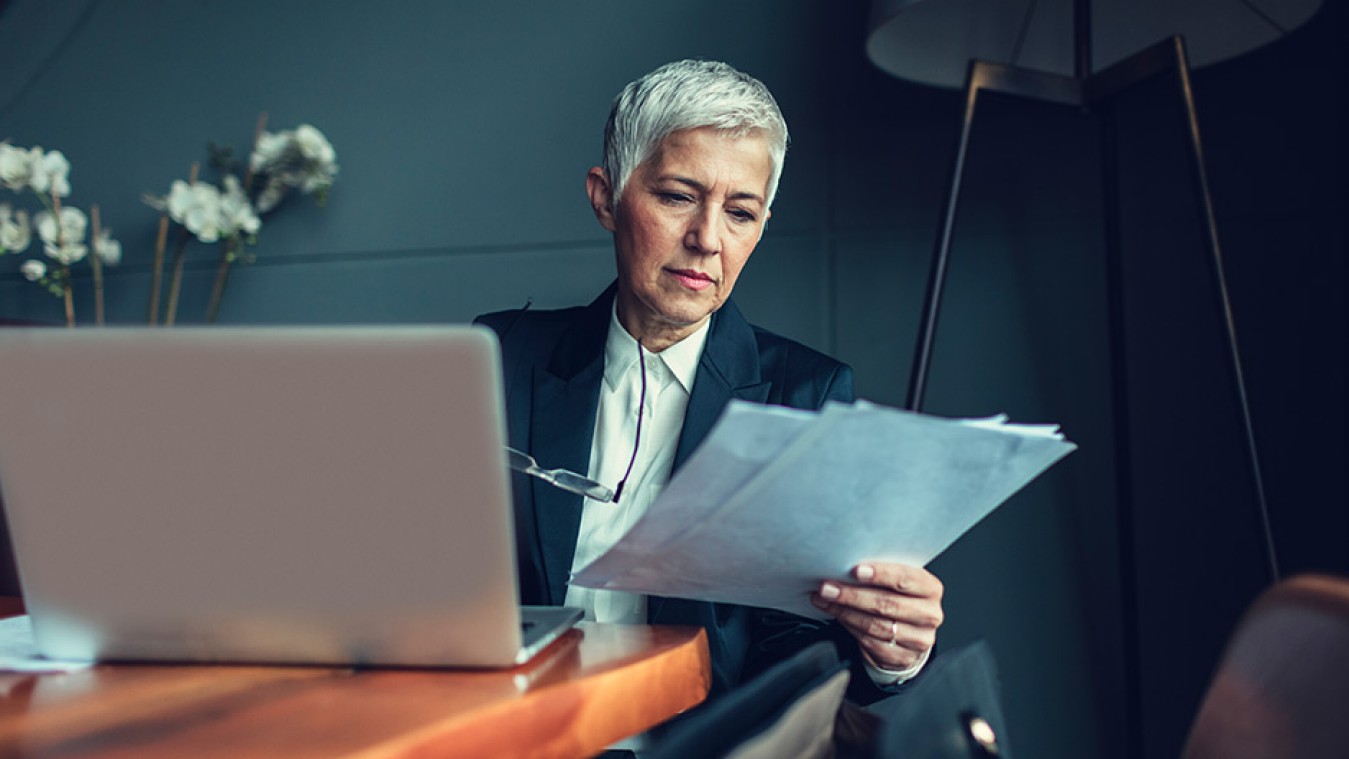 Legal document analysis & review | Drafting Assistant | Legal Solutions ...